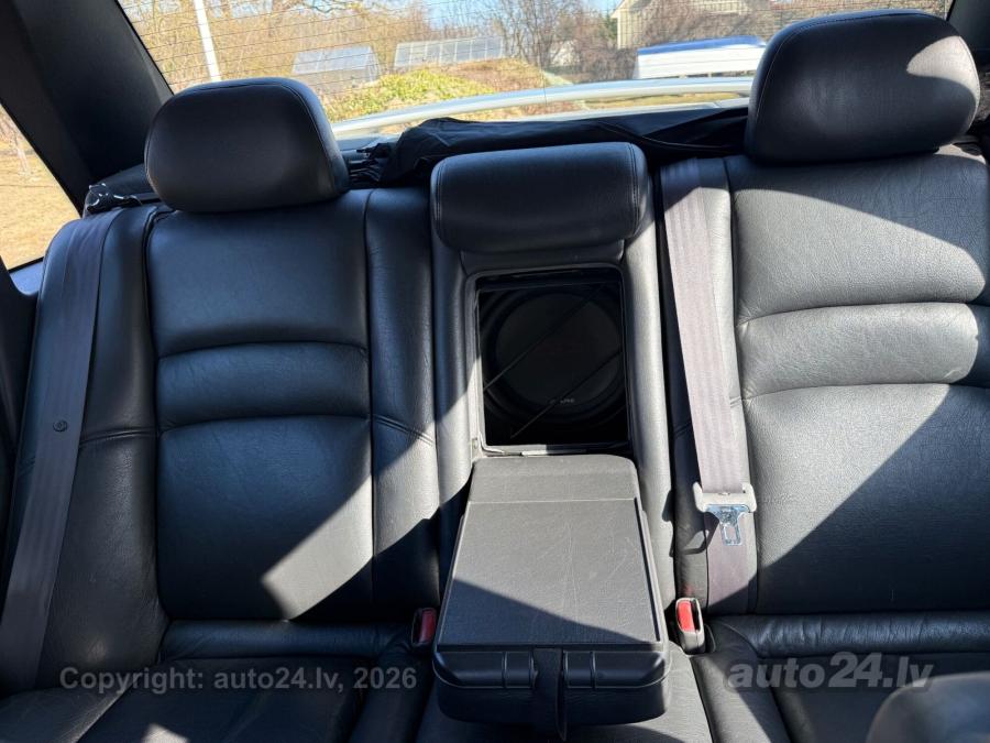 Pelēks Volvo S70 2000 Tallina, ar dzinēja tilpumu 2.50 L un nobraukumu 0 tūkst. km par 2500 €, foto 21 vietnē AUTOMOTO.COM.LV