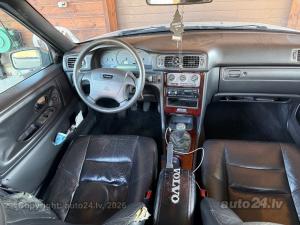 Pelēks Volvo S70 2000 Tallina, ar dzinēja tilpumu 2.50 L un nobraukumu 0 tūkst. km par 2500 €, foto 22 vietnē AUTOMOTO.COM.LV