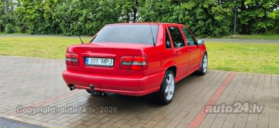 Sarkans Volvo S70 1999 Tallina, ar dzinēja tilpumu 2.50 L un nobraukumu 730 tūkst. km par 3500 €, foto 4 vietnē AUTOMOTO.COM.LV