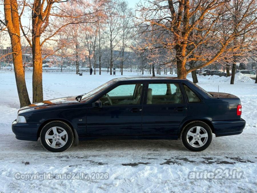 Volvo S70 1997 Tallina, ar dzinēja tilpumu 2.40 L un nobraukumu 231 tūkst. km par 3590 €, foto 5 vietnē AUTOMOTO.COM.LV