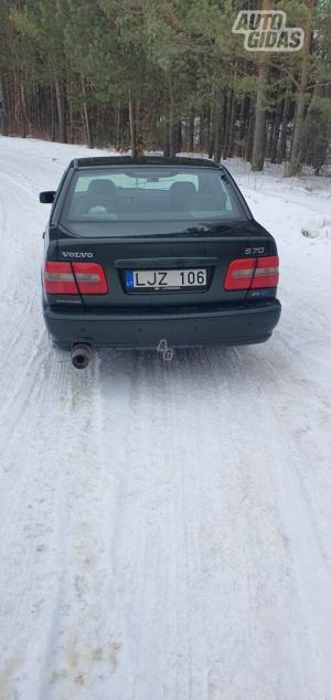 Volvo S70 1997 in Vilnius, with an engine capacity of 2.00 L and mileage of 400 thousand km for 800 €, photo 2 on AUTOMOTO.COM.LV