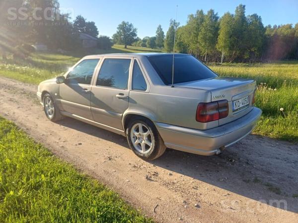 Volvo S70 1998 Cēsis, ar dzinēja tilpumu 2.50 L un nobraukumu 540 tūkst. km par 1500 €, foto 8 vietnē AUTOMOTO.COM.LV