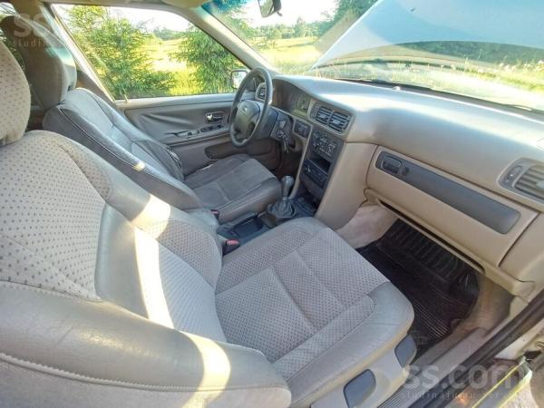 Volvo S70 1998 Cēsis, ar dzinēja tilpumu 2.50 L un nobraukumu 540 tūkst. km par 1500 €, foto 10 vietnē AUTOMOTO.COM.LV