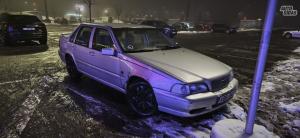 Volvo S70 1999 in Vilnius, with an engine capacity of 2.40 L and mileage of 340 thousand km for 600 €, photo  on AUTOMOTO.COM.LV