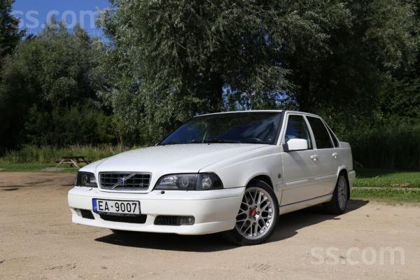 Balts Volvo S70 1997 Rīga, ar dzinēja tilpumu 2.50 L un nobraukumu 383 tūkst. km par 3900 €, foto 2 vietnē AUTOMOTO.COM.LV