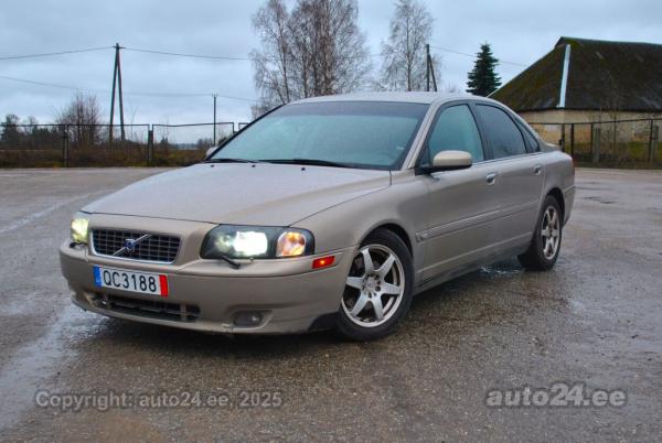 Beige Volvo S80 2005 in Rakvere, with an engine capacity of 2.40 L and mileage of 280 thousand km for 2800 €, photo 3 on AUTOMOTO.COM.LV
