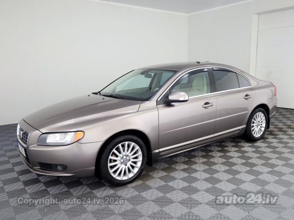Smilšu krāsa Volvo S80 2006 Tallina, ar dzinēja tilpumu 2.40 L un nobraukumu 366 tūkst. km par 2499 €, foto 2 vietnē AUTOMOTO.COM.LV