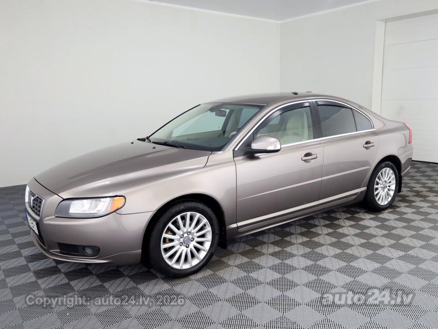 Smilšu krāsa Volvo S80 2006 Tallina, ar dzinēja tilpumu 2.40 L un nobraukumu 366 tūkst. km par 2499 €, foto 3 vietnē AUTOMOTO.COM.LV