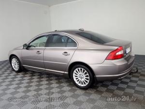 Smilšu krāsa Volvo S80 2006 Tallina, ar dzinēja tilpumu 2.40 L un nobraukumu 366 tūkst. km par 2499 €, foto 5 vietnē AUTOMOTO.COM.LV