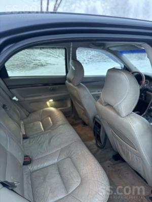Black Volvo S80 1999 in Kuldiga, with an engine capacity of 2.40 L and mileage of 375 thousand km for 1050 €, photo 10 on AUTOMOTO.COM.LV