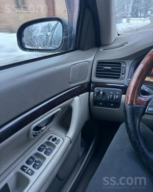 Black Volvo S80 1999 in Kuldiga, with an engine capacity of 2.40 L and mileage of 375 thousand km for 1050 €, photo 13 on AUTOMOTO.COM.LV
