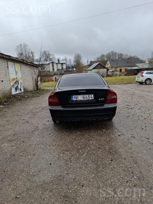 Black Volvo S80 1999 in Rezekne, with an engine capacity of 2.50 L and mileage of 489 thousand km for 800 €, photo 6 on AUTOMOTO.COM.LV