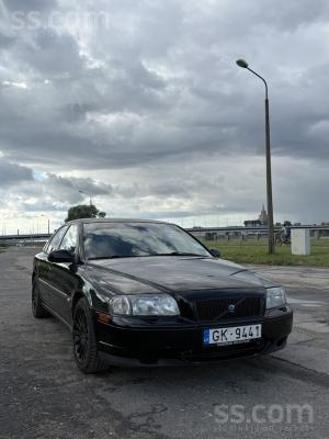 Melns Volvo S80 1999 Rīga, ar dzinēja tilpumu 2.40 L un nobraukumu 437 tūkst. km par 1300 €, foto 3 vietnē AUTOMOTO.COM.LV