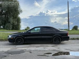 Melns Volvo S80 1999 Rīga, ar dzinēja tilpumu 2.40 L un nobraukumu 437 tūkst. km par 1300 €, foto 4 vietnē AUTOMOTO.COM.LV