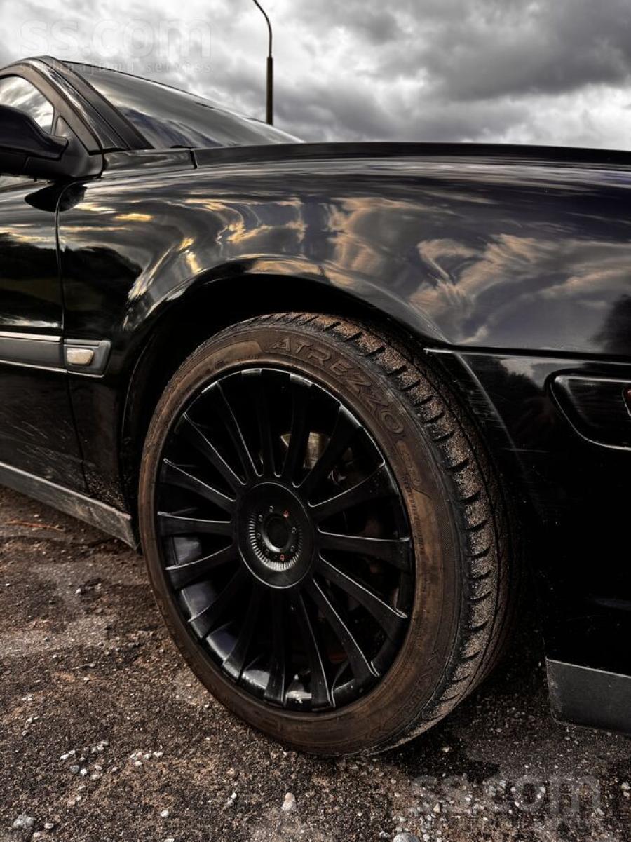 Melns Volvo S80 1999 Rīga, ar dzinēja tilpumu 2.40 L un nobraukumu 437 tūkst. km par 1300 €, foto 6 vietnē AUTOMOTO.COM.LV