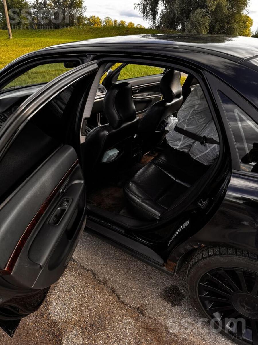 Melns Volvo S80 1999 Rīga, ar dzinēja tilpumu 2.40 L un nobraukumu 437 tūkst. km par 1300 €, foto 8 vietnē AUTOMOTO.COM.LV