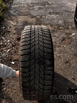 Melns Volvo S80 1999 Rīga, ar dzinēja tilpumu 2.40 L un nobraukumu 437 tūkst. km par 1300 €, foto 12 vietnē AUTOMOTO.COM.LV