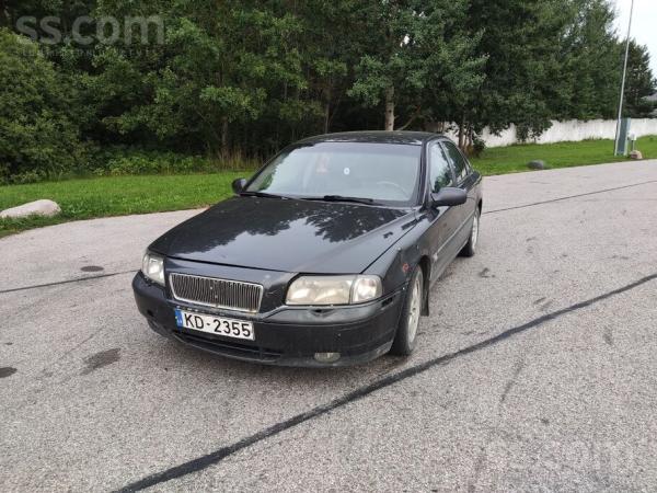 Melns Volvo S80 1999 Tukums, ar dzinēja tilpumu 2.50 L un nobraukumu 414 tūkst. km par 700 €, foto 1 vietnē AUTOMOTO.COM.LV