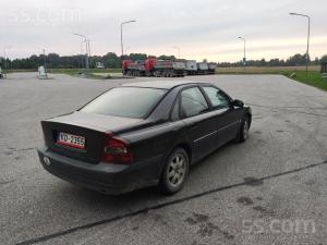 Melns Volvo S80 1999 Tukums, ar dzinēja tilpumu 2.50 L un nobraukumu 414 tūkst. km par 700 €, foto 5 vietnē AUTOMOTO.COM.LV