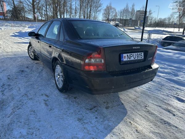 Melns Volvo S80 2000 Kauņa, ar dzinēja tilpumu 2.50 L un nobraukumu 458 tūkst. km par 1500 €, foto 4 vietnē AUTOMOTO.COM.LV