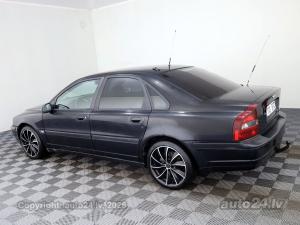 Melns Volvo S80 2000 Tallina, ar dzinēja tilpumu 2.50 L un nobraukumu 405 tūkst. km par 799 €, foto 5 vietnē AUTOMOTO.COM.LV