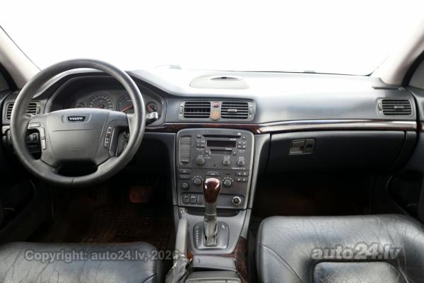 Melns Volvo S80 2000 Tallina, ar dzinēja tilpumu 2.50 L un nobraukumu 405 tūkst. km par 799 €, foto 5 vietnē AUTOMOTO.COM.LV