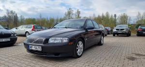 Black Volvo S80 2001 in Valmiera, with an engine capacity of 2.50 L and mileage of 405 thousand km for 1400 €, photo 7 on AUTOMOTO.COM.LV