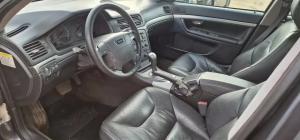 Black Volvo S80 2001 in Valmiera, with an engine capacity of 2.50 L and mileage of 405 thousand km for 1400 €, photo 9 on AUTOMOTO.COM.LV