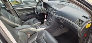 Black Volvo S80 2001 in Valmiera, with an engine capacity of 2.50 L and mileage of 405 thousand km for 1400 €, photo 12 on AUTOMOTO.COM.LV