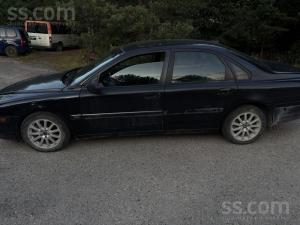 Black Volvo S80 2001 in Madona, with an engine capacity of 2.40 L and mileage of 437 thousand km for 1000 €, photo 4 on AUTOMOTO.COM.LV