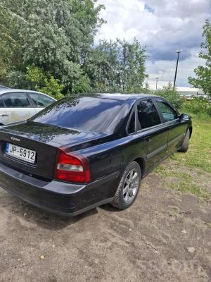 Black Volvo S80 2002 in Riga, with an engine capacity of 2.40 L and mileage of 326 thousand km for 1500 €, photo 2 on AUTOMOTO.COM.LV