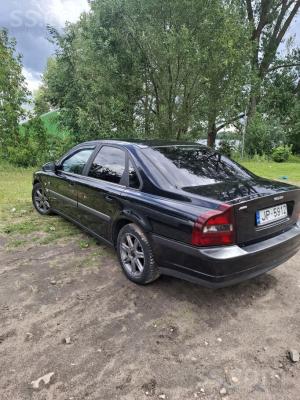 Black Volvo S80 2002 in Riga, with an engine capacity of 2.40 L and mileage of 326 thousand km for 1500 €, photo 3 on AUTOMOTO.COM.LV