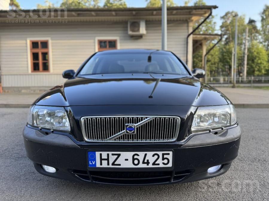 Melns Volvo S80 2002 Jūrmala, ar dzinēja tilpumu 2.40 L un nobraukumu 441 tūkst. km par 1600 €, foto 2 vietnē AUTOMOTO.COM.LV