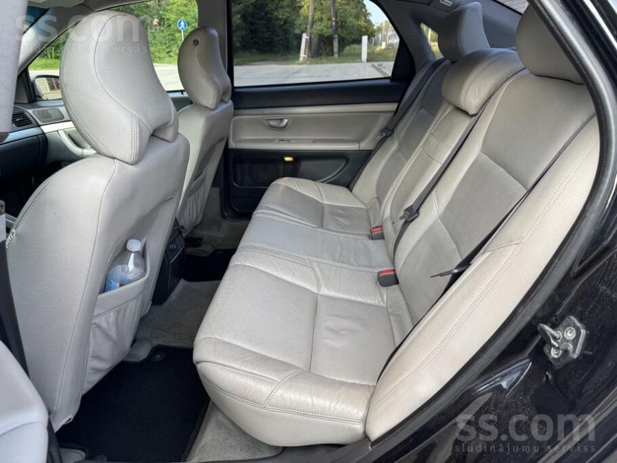 Melns Volvo S80 2002 Jūrmala, ar dzinēja tilpumu 2.40 L un nobraukumu 441 tūkst. km par 1600 €, foto 14 vietnē AUTOMOTO.COM.LV