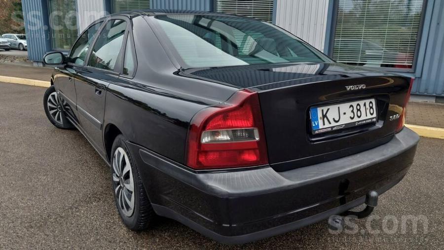 Melns Volvo S80 2002 Rīga, ar dzinēja tilpumu 2.40 L un nobraukumu 304 tūkst. km par 1850 €, foto 6 vietnē AUTOMOTO.COM.LV
