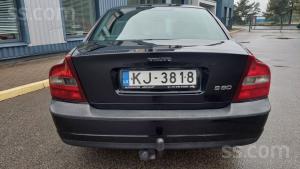 Melns Volvo S80 2002 Rīga, ar dzinēja tilpumu 2.40 L un nobraukumu 304 tūkst. km par 1850 €, foto 14 vietnē AUTOMOTO.COM.LV