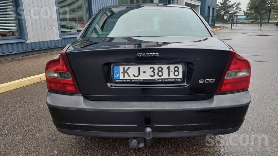 Melns Volvo S80 2002 Rīga, ar dzinēja tilpumu 2.40 L un nobraukumu 304 tūkst. km par 1850 €, foto 14 vietnē AUTOMOTO.COM.LV