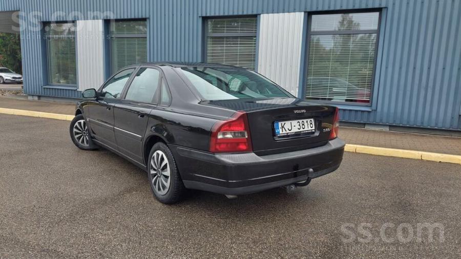 Melns Volvo S80 2002 Rīga, ar dzinēja tilpumu 2.40 L un nobraukumu 304 tūkst. km par 1850 €, foto 22 vietnē AUTOMOTO.COM.LV