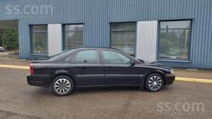 Melns Volvo S80 2002 Rīga, ar dzinēja tilpumu 2.40 L un nobraukumu 304 tūkst. km par 1850 €, foto 25 vietnē AUTOMOTO.COM.LV
