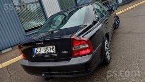 Melns Volvo S80 2002 Rīga, ar dzinēja tilpumu 2.40 L un nobraukumu 304 tūkst. km par 1850 €, foto 30 vietnē AUTOMOTO.COM.LV
