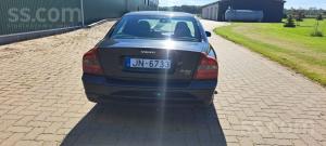 Black Volvo S80 2002 in Bauska, with an engine capacity of 2.40 L and mileage of 320 thousand km for 1350 €, photo 6 on AUTOMOTO.COM.LV