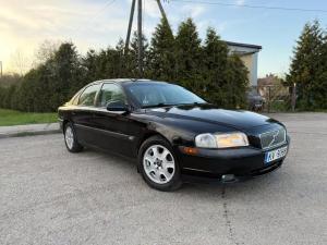 Black Volvo S80 2002 in Riga, with an engine capacity of 2.40 L and mileage of 245 thousand km for 1100 €, photo  on AUTOMOTO.COM.LV