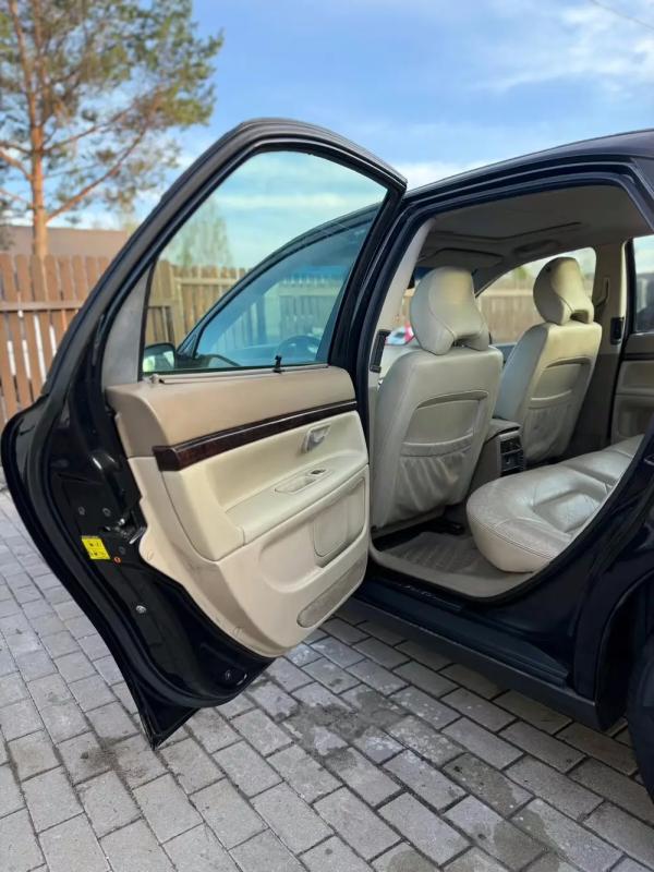 Black Volvo S80 2002 in Riga, with an engine capacity of 2.40 L and mileage of 245 thousand km for 1100 €, photo 9 on AUTOMOTO.COM.LV