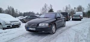 Melns Volvo S80 2002 Valmiera, ar dzinēja tilpumu 2.40 L un nobraukumu 302 tūkst. km par 1400 €, foto 7 vietnē AUTOMOTO.COM.LV