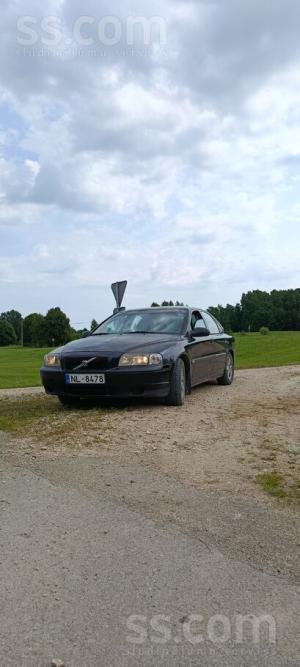 Black Volvo S80 2002 in Preili, with an engine capacity of 2.40 L and mileage of 415 thousand km for 1500 €, photo  on AUTOMOTO.COM.LV