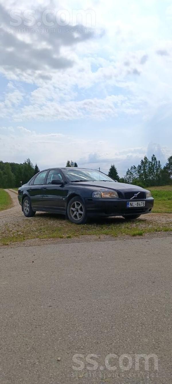 Черный Вольво С80 2002 в Прейли, объемом двигателя 2.40 л и пробегом 415 тыс. км за 1500 €, фото 2 на AUTOMOTO.COM.LV