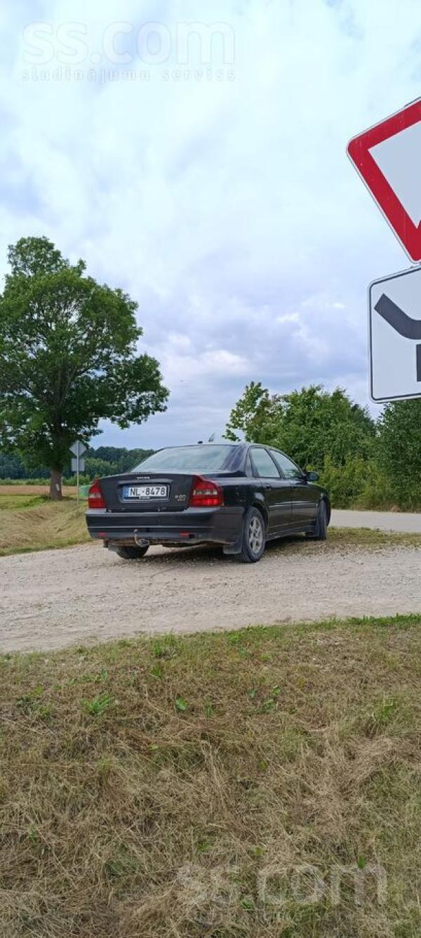 Черный Вольво С80 2002 в Прейли, объемом двигателя 2.40 л и пробегом 415 тыс. км за 1500 €, фото 4 на AUTOMOTO.COM.LV