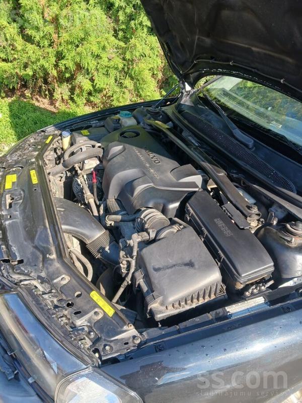 Melns Volvo S80 2002 Daugavpils, ar dzinēja tilpumu 2.40 L un nobraukumu 424 tūkst. km par 1100 €, foto 7 vietnē AUTOMOTO.COM.LV