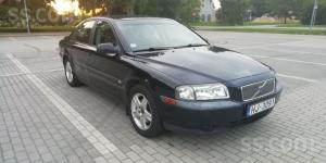 Melns Volvo S80 2002 Jelgava, ar dzinēja tilpumu 2.40 L un nobraukumu 376 tūkst. km par 800 €, foto 4 vietnē AUTOMOTO.COM.LV