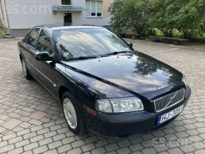 Black Volvo S80 2002 in Jelgava, with an engine capacity of 2.40 L and mileage of 376 thousand km for 1390 €, photo 3 on AUTOMOTO.COM.LV